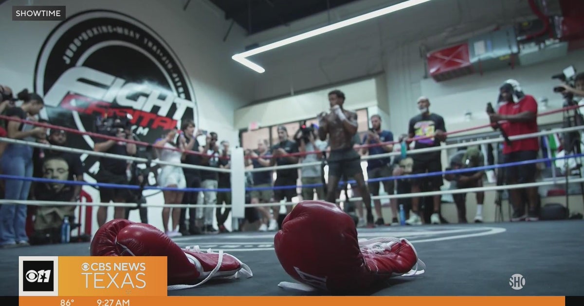 Dallas' Darryl Spence to fight Terence Crawford for world boxing title ...