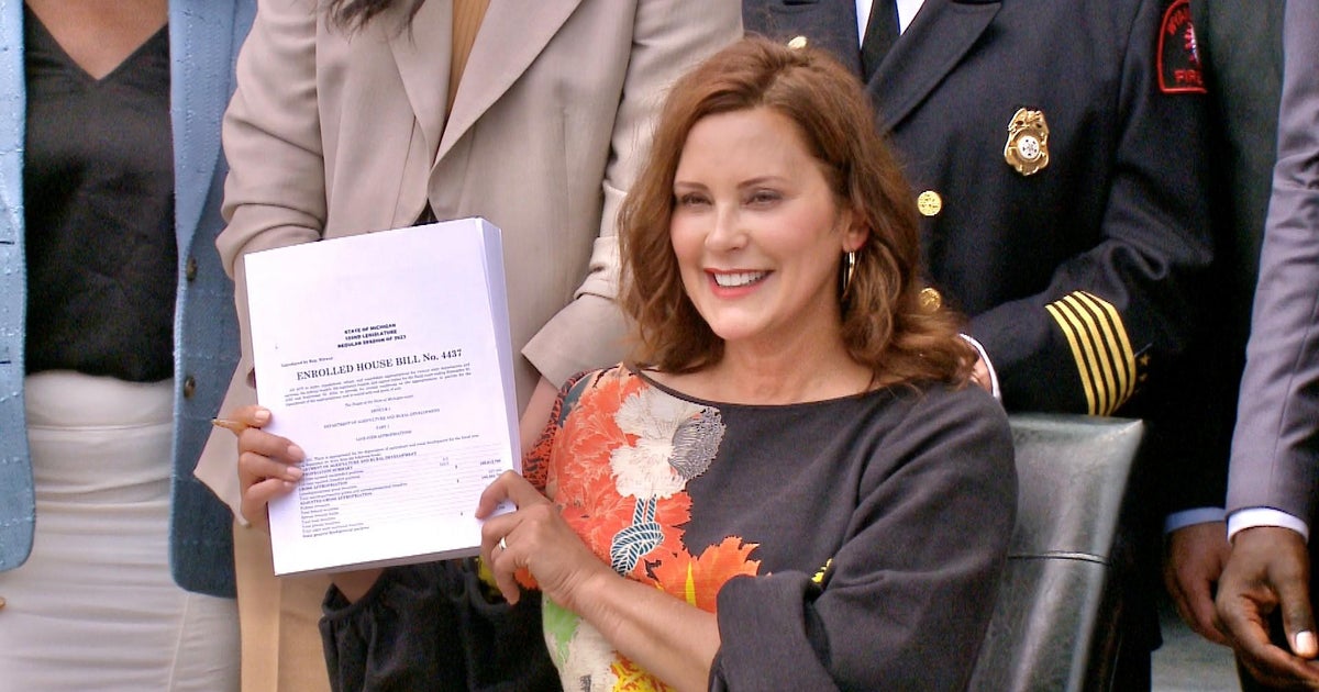 Gov. Gretchen Whitmer signs state budget into law - CBS Detroit