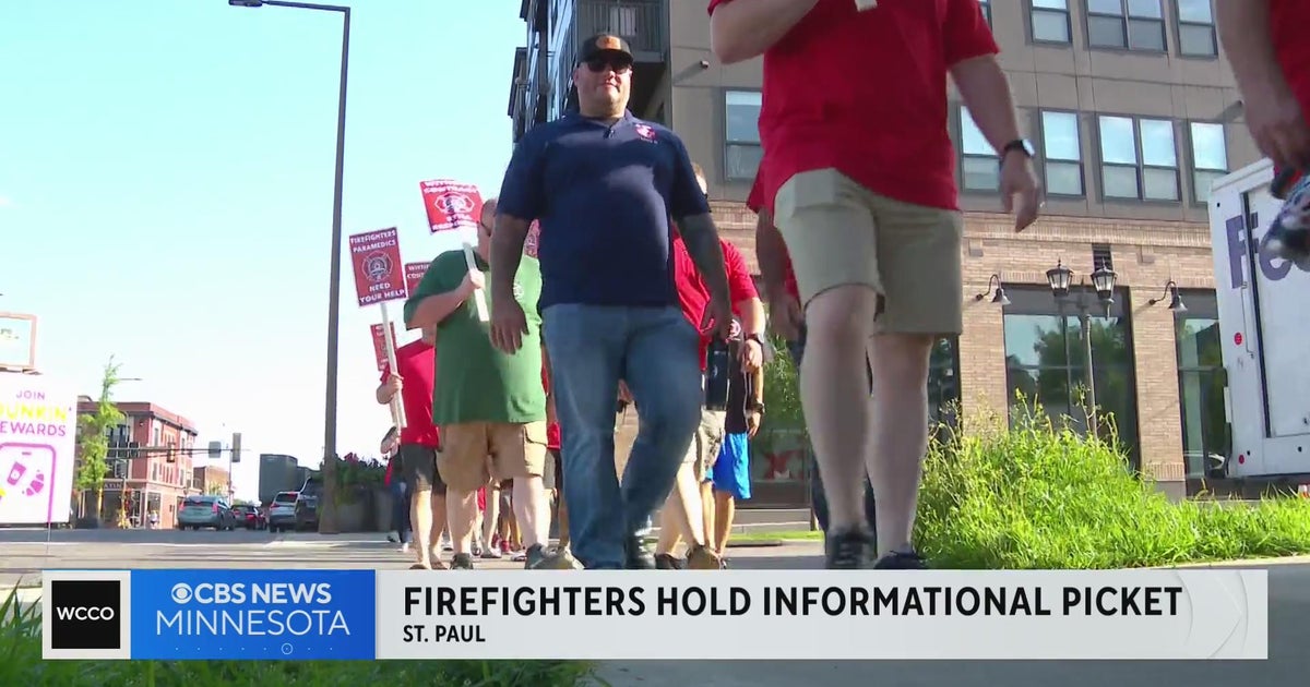 St. Paul firefighters take to the picket line - CBS Minnesota