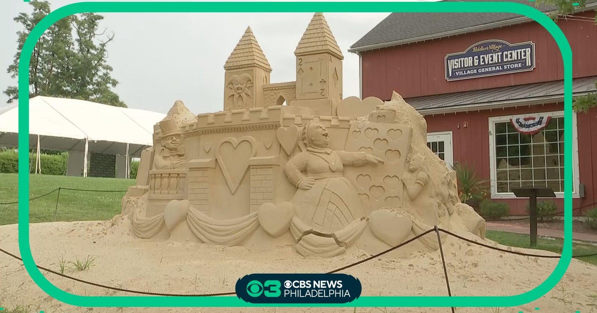 Peddler's Village's Stories in Sand features larger-than-life ...