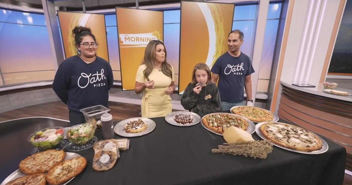 Oath Pizza celebrates National Chocolate Chip Cookie Day - CBS Los Angeles
