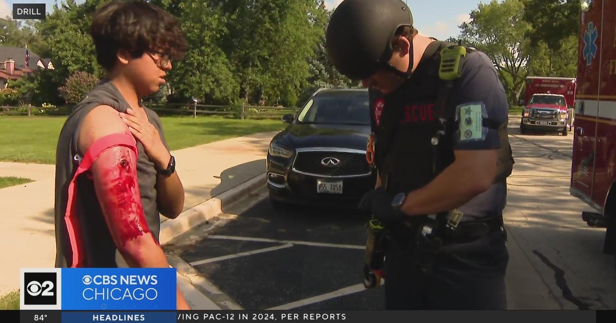 Emergency teams prep for school shooting with drill in Addison - CBS ...