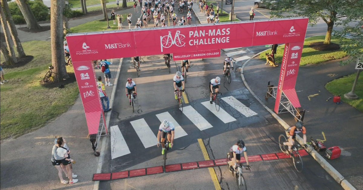 Thousands of cyclists take off in the 44th Pan-Mass Challenge - CBS Boston