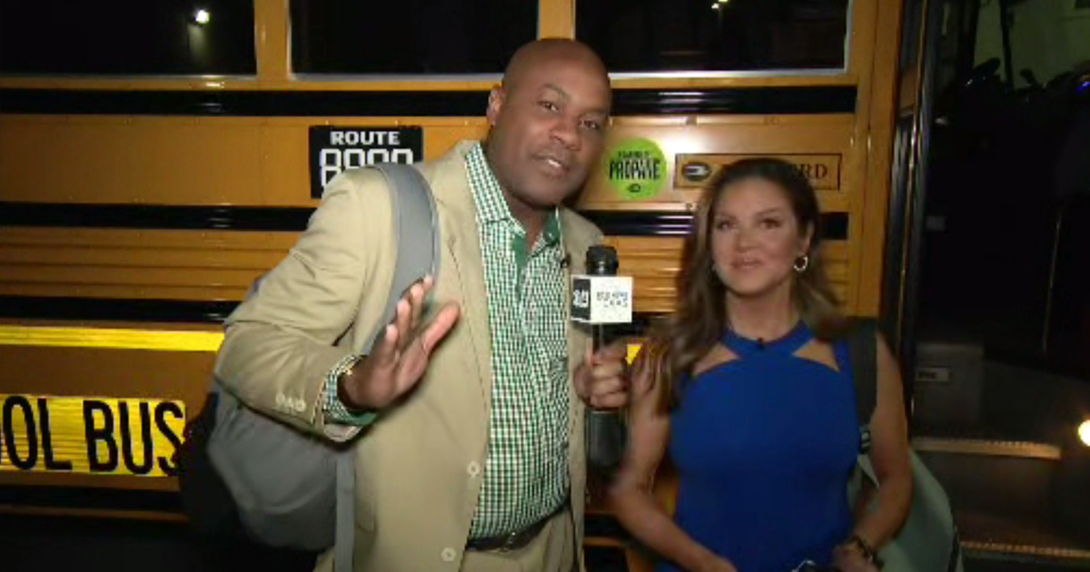 CBS News heads back to school with Arlington teachers, students - CBS Texas