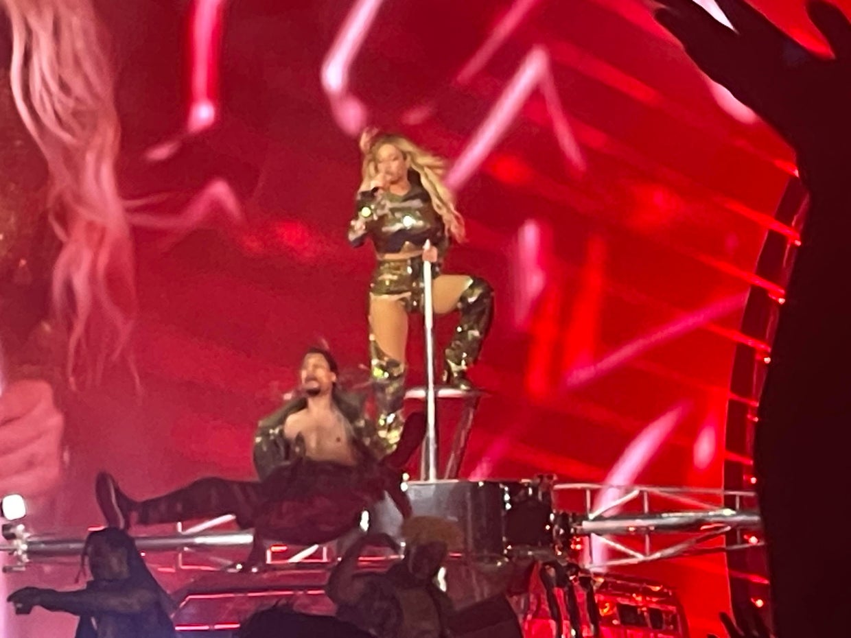 Queen Bey performs at Hard Rock Stadium