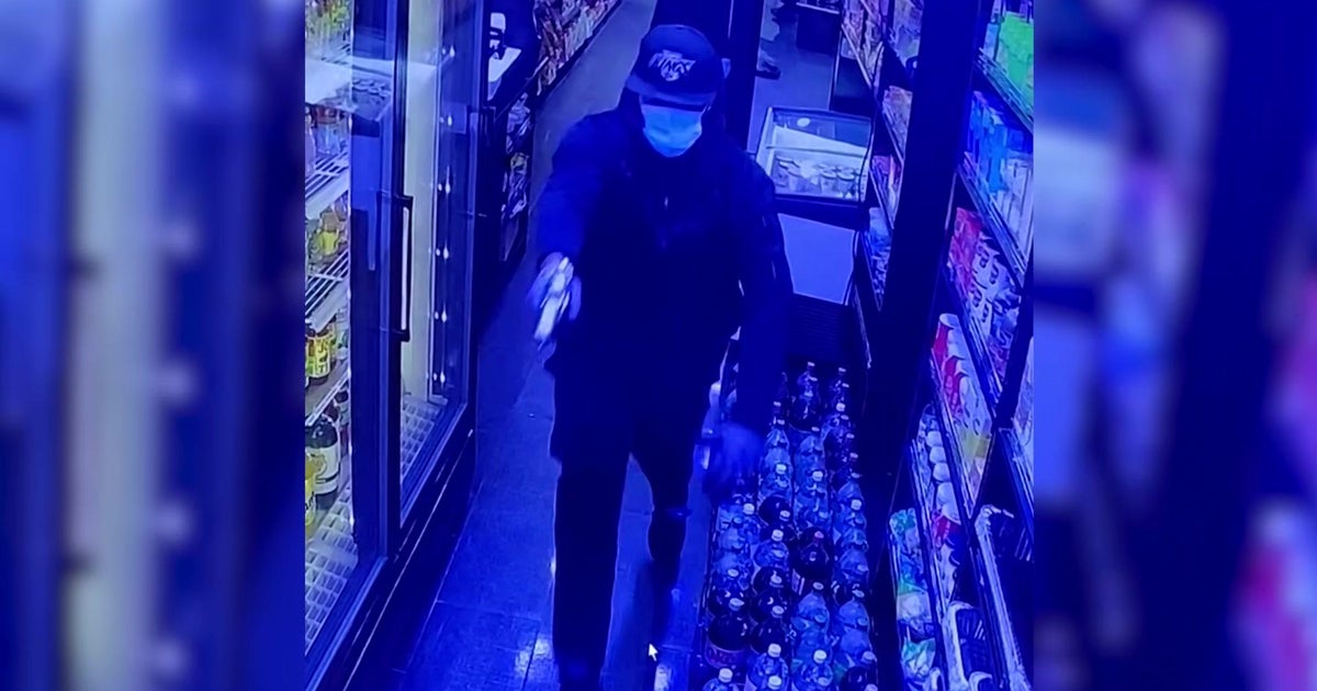 NYPD: East Harlem smoke shop clerk shot & stabbed, friend assaulted in ...