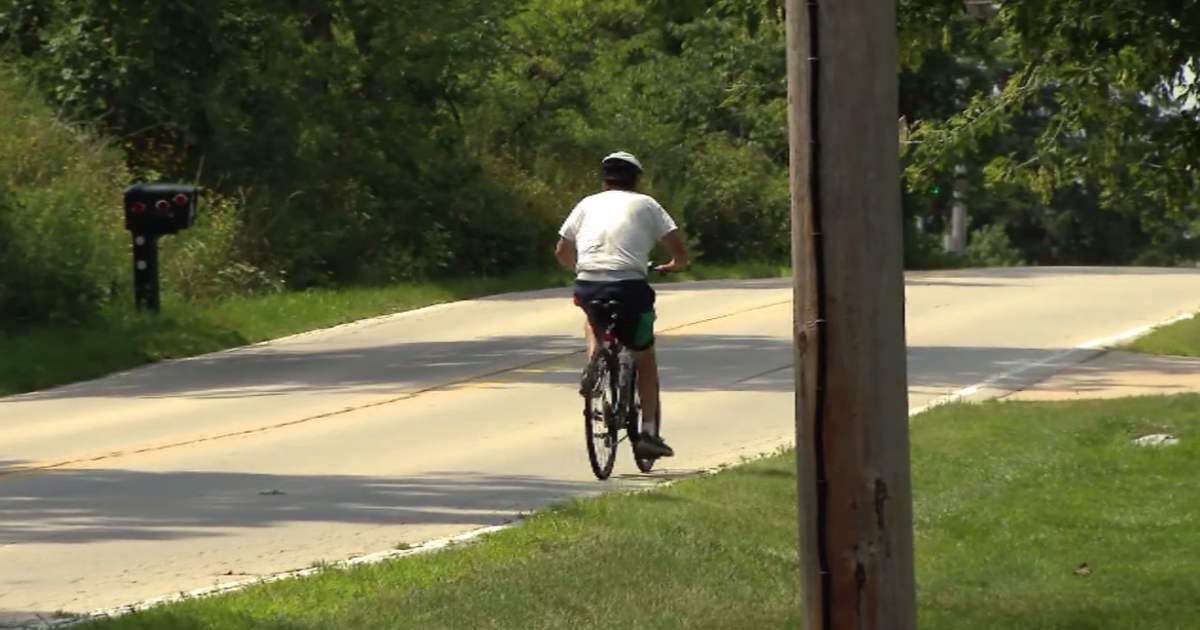 Warrenville plans bike path on private land near public land - CBS Chicago