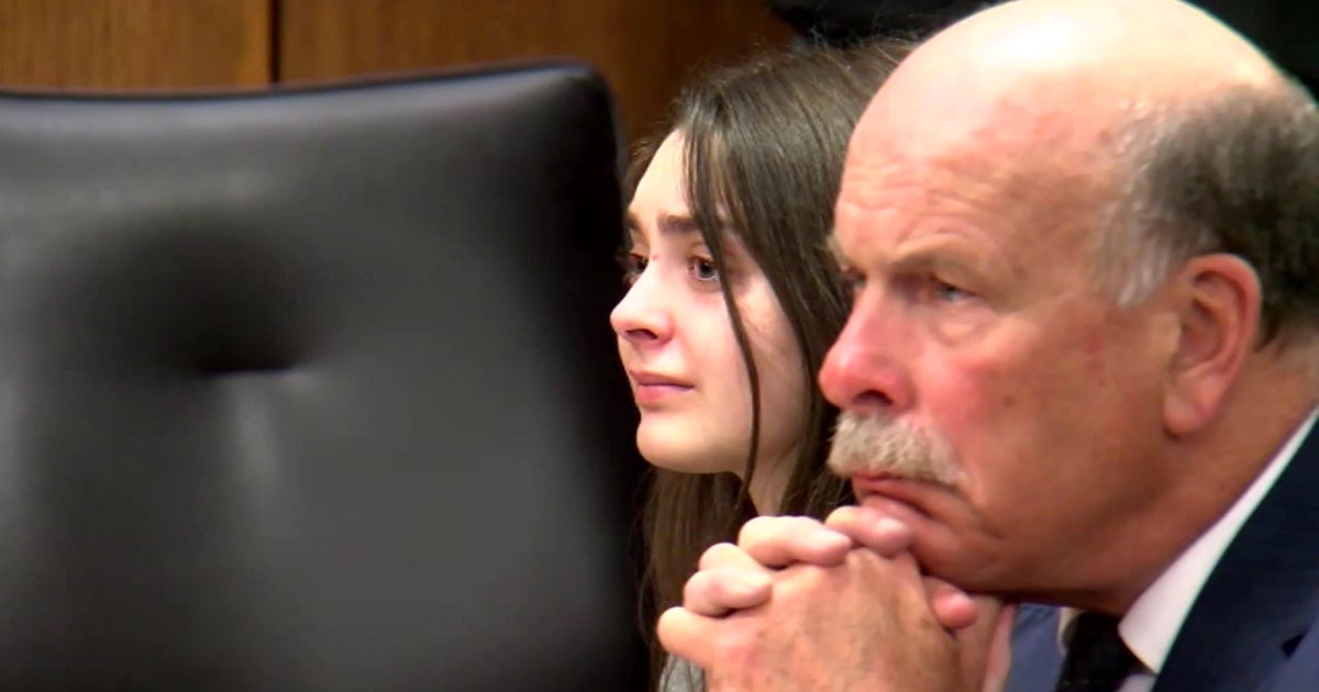 19-year-old gets 15 years to life for killing boyfriend, friend in 100 ...