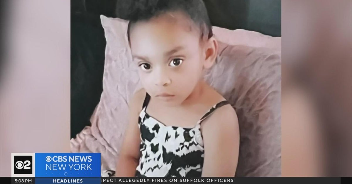 3-year-old shot during police standoff on Long Island - CBS New York