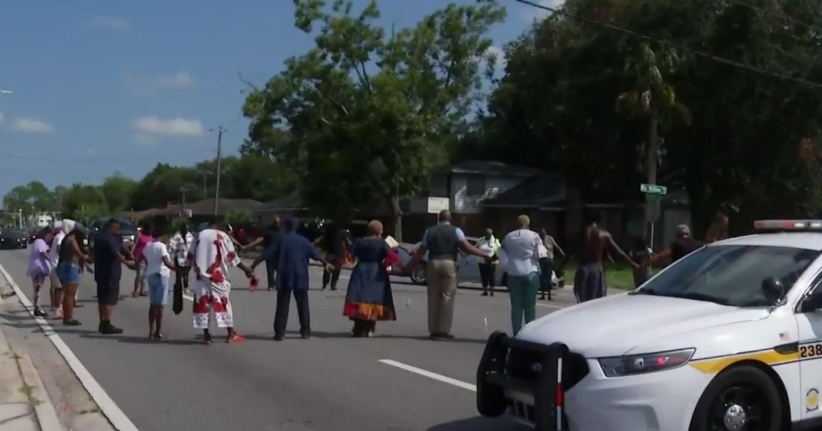 Three black people shot and killed in Jacksonville, Florida, hate crime ...