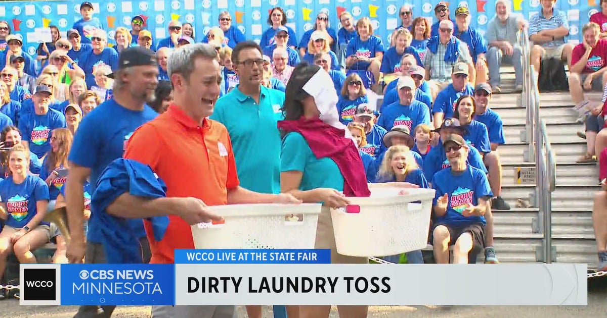 Josh Duhamel opens up a round of "Dirty Laundry Toss" - CBS Minnesota