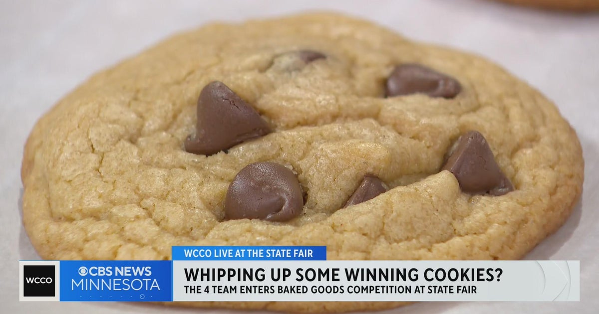 WCCO's "The 4" team enters the State Fair's cookie contest - CBS Minnesota