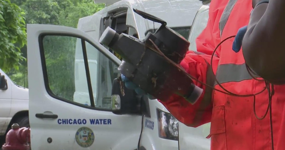 City Council hearing addresses outrageous water bills - CBS Chicago