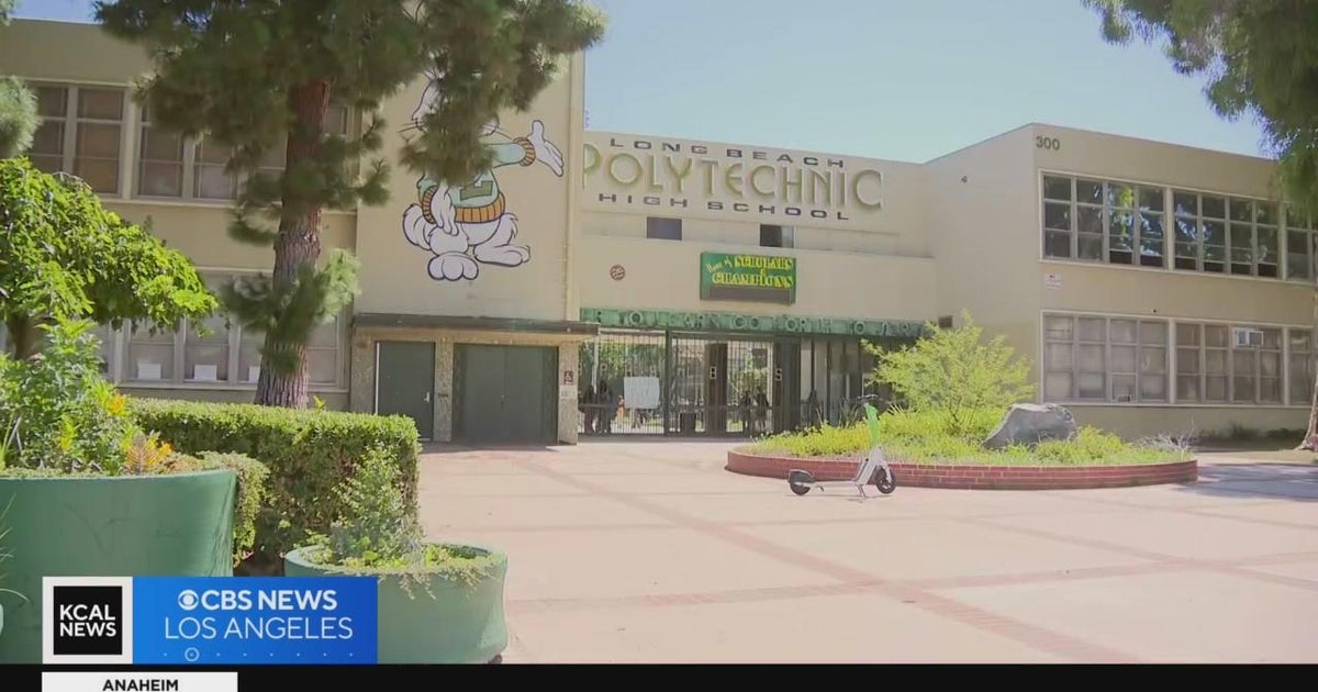 Long Beach students struggle with heat as school starts - CBS Los Angeles