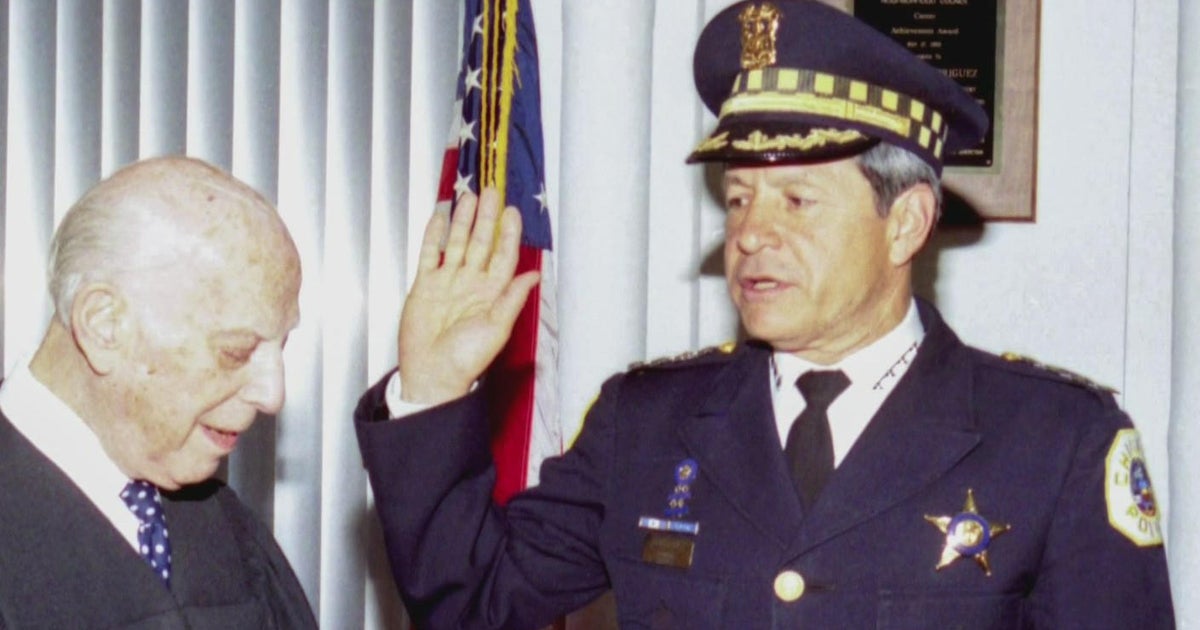 Former police Supt. Matt Rodriguez dies - CBS Chicago