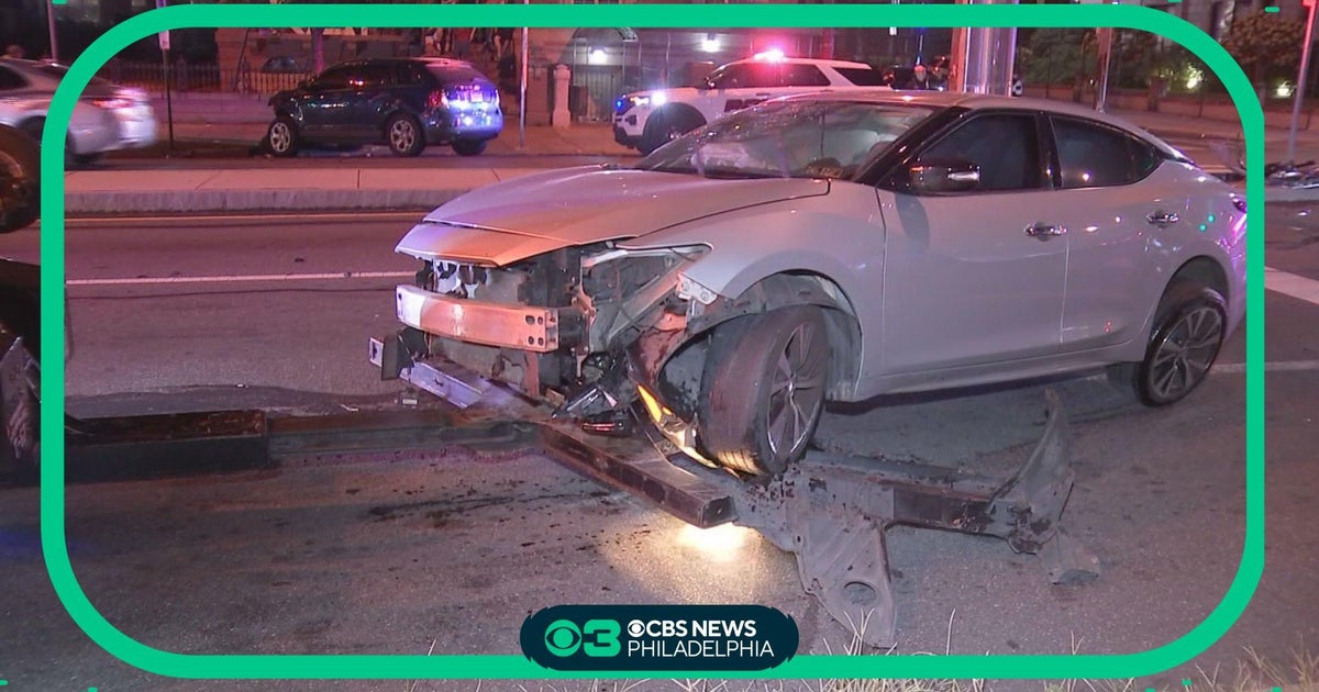 Car chase involving Temple police ends in crash near campus - CBS ...