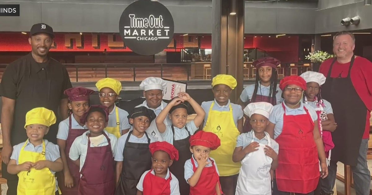 Nonprofit, local chefs teach kids how to cook quality meals - CBS Chicago