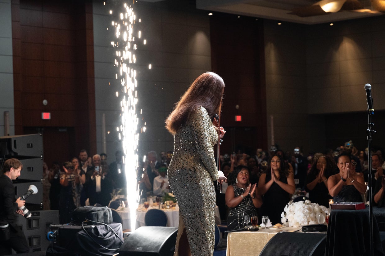 SLIDESHOW: UNCF Baltimore Mayor's Masked Ball raises money for Black ...