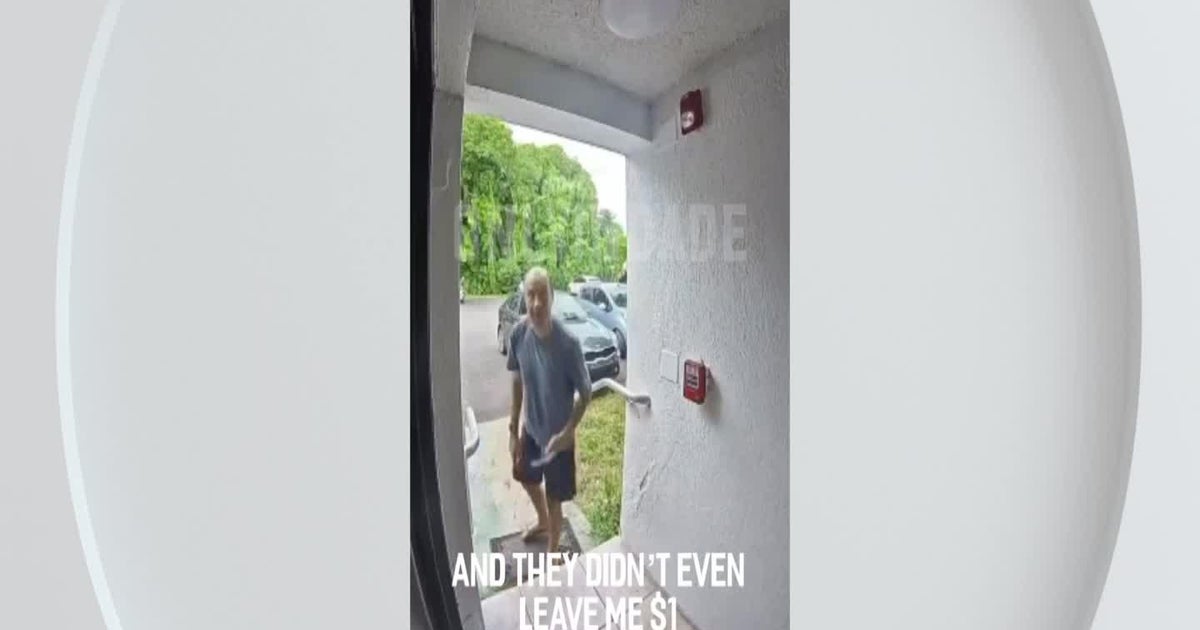 DoorDasher caught on video spitting on food delivery - CBS Miami