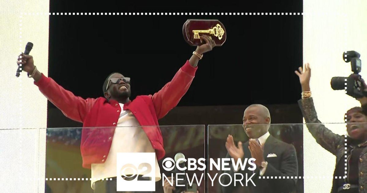 Diddy awarded Key to New York City - CBS New York