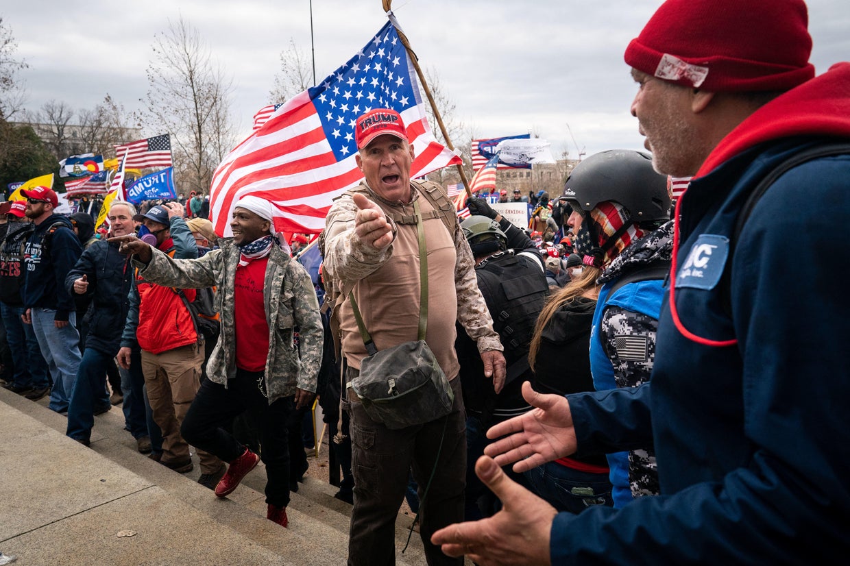 Ray Epps, protester at center of Jan. 6 far-right conspiracy, charged ...