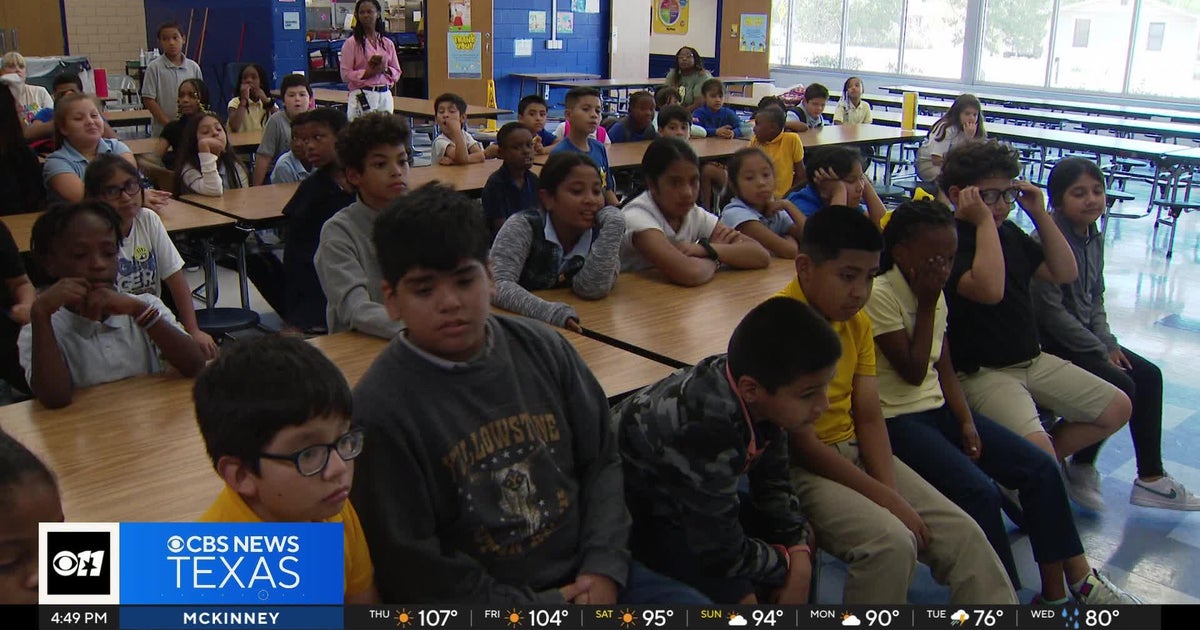 Weather On Wheels: Carroll Elementary School - CBS Texas