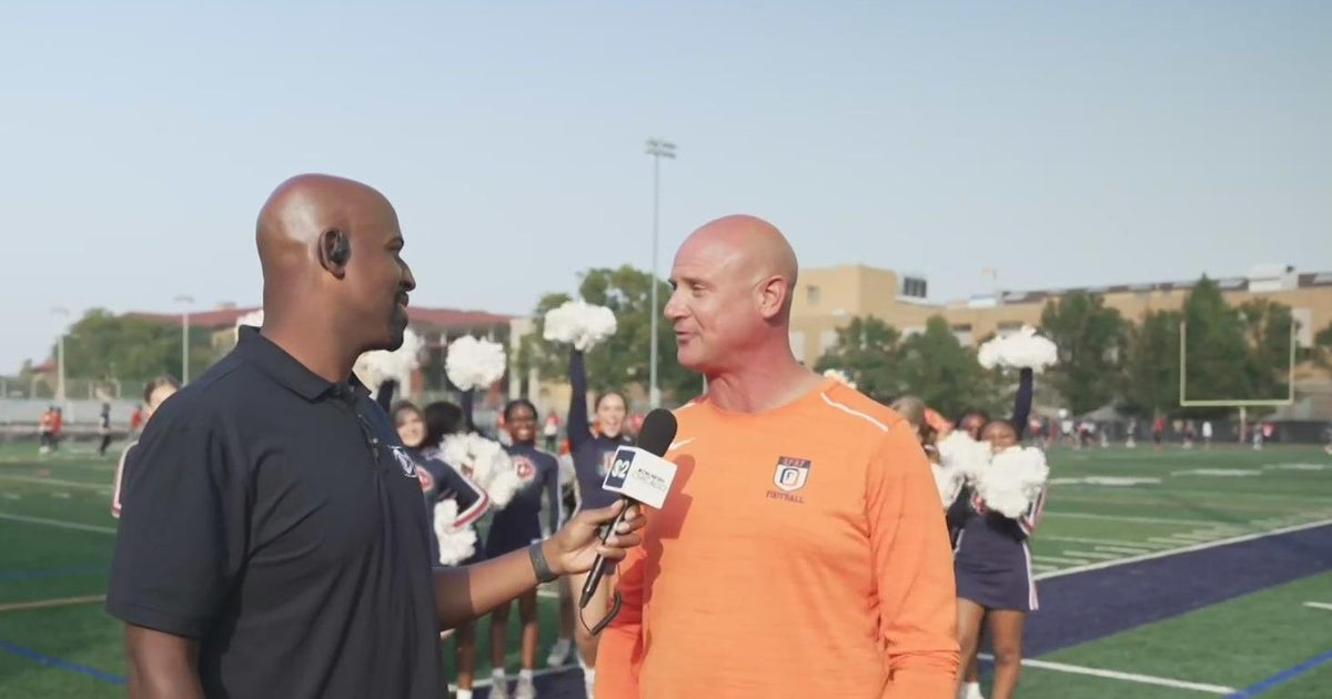 Friday Blitz: Head coach John Hoerster - CBS Chicago