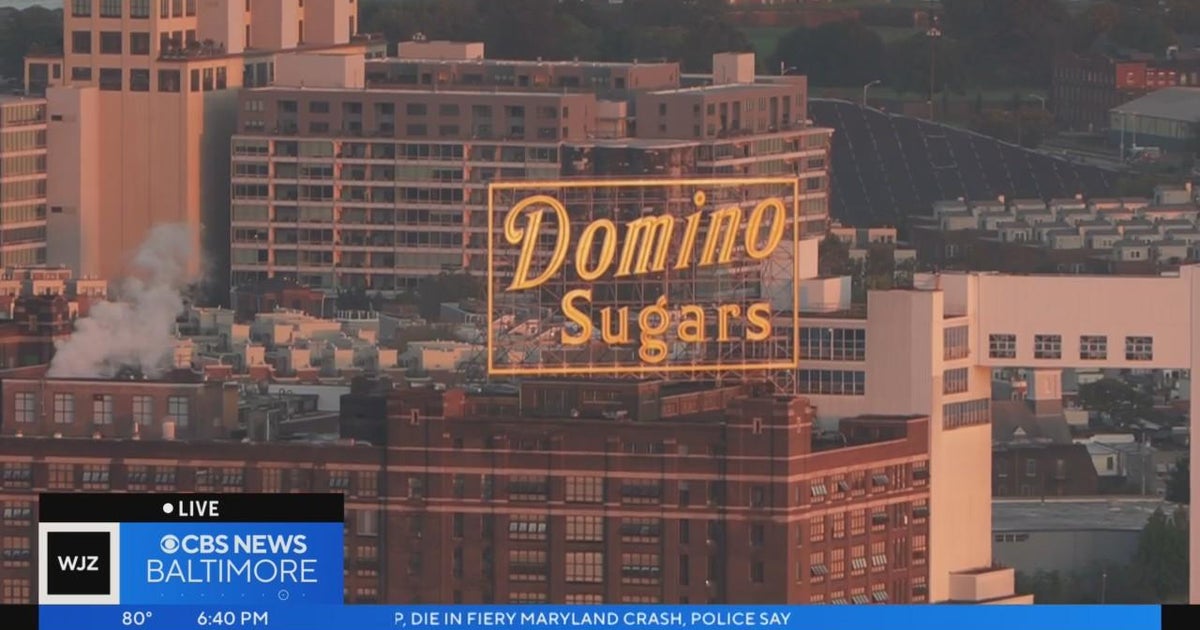 Domino Sugar sign set to light up as tribute to Orioles' playoff run ...