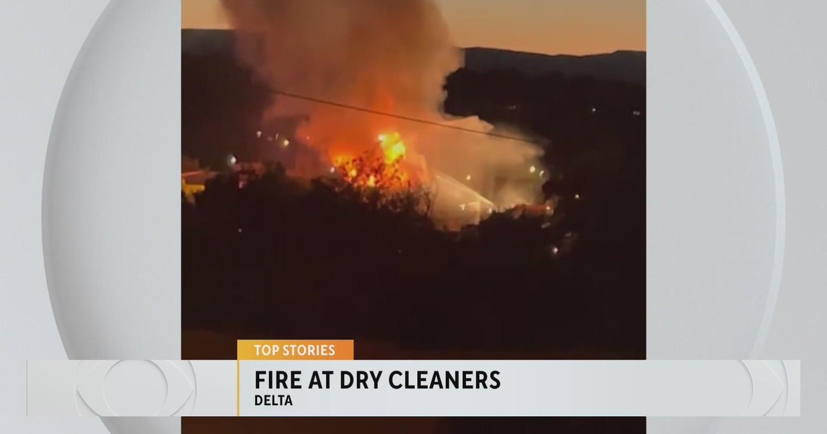 Overnight fire at Delta Dry Cleaners sends up flames, smoke - CBS Colorado
