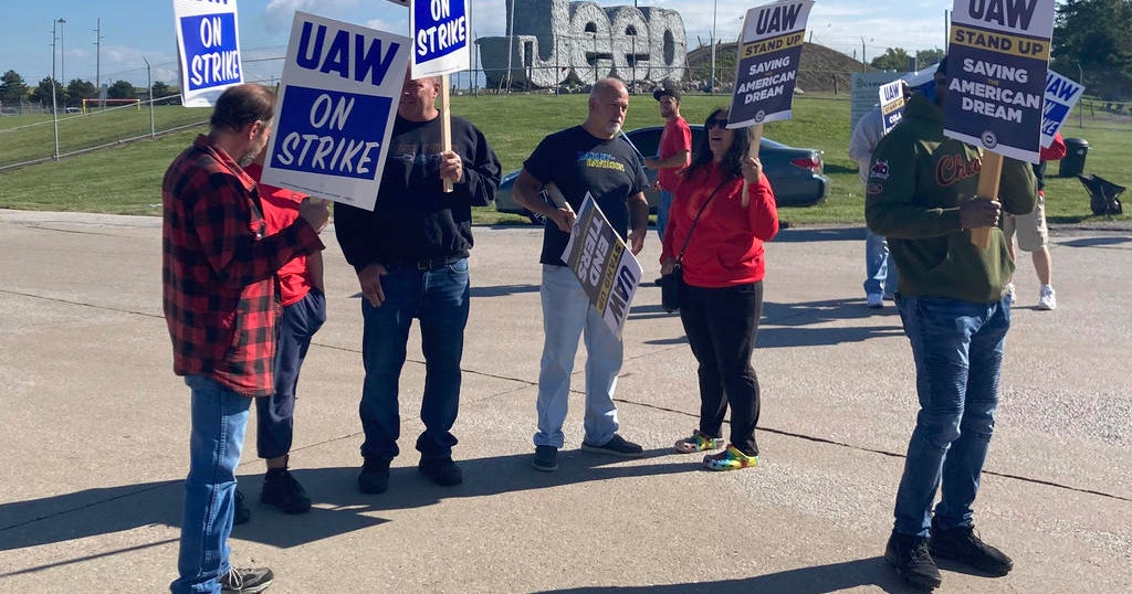 Auto worker strike highlights disparities between temporary and ...