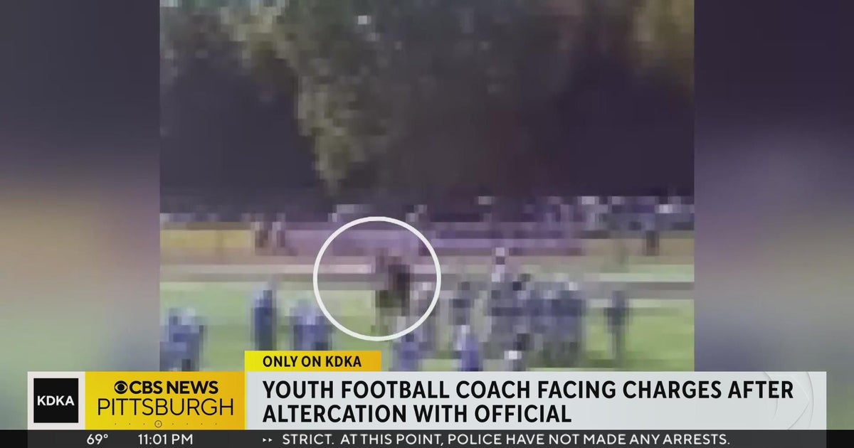 Youth football coach accused of choking official during game - CBS ...