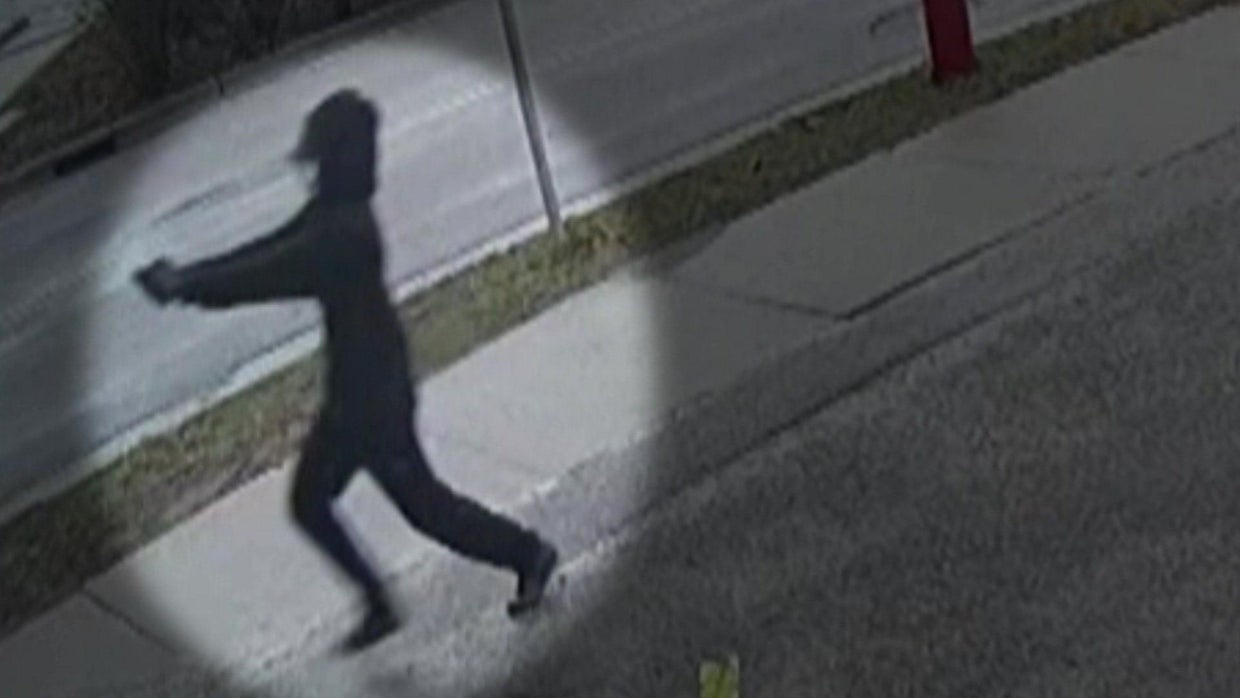 Nicki Lenway survived being shot at point-blank range. Who wanted her dead? - CBS News