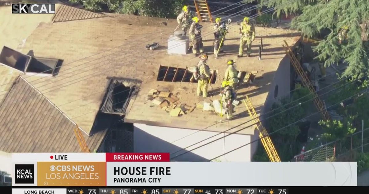 Woman found dead in Panorama City house fire - CBS Los Angeles