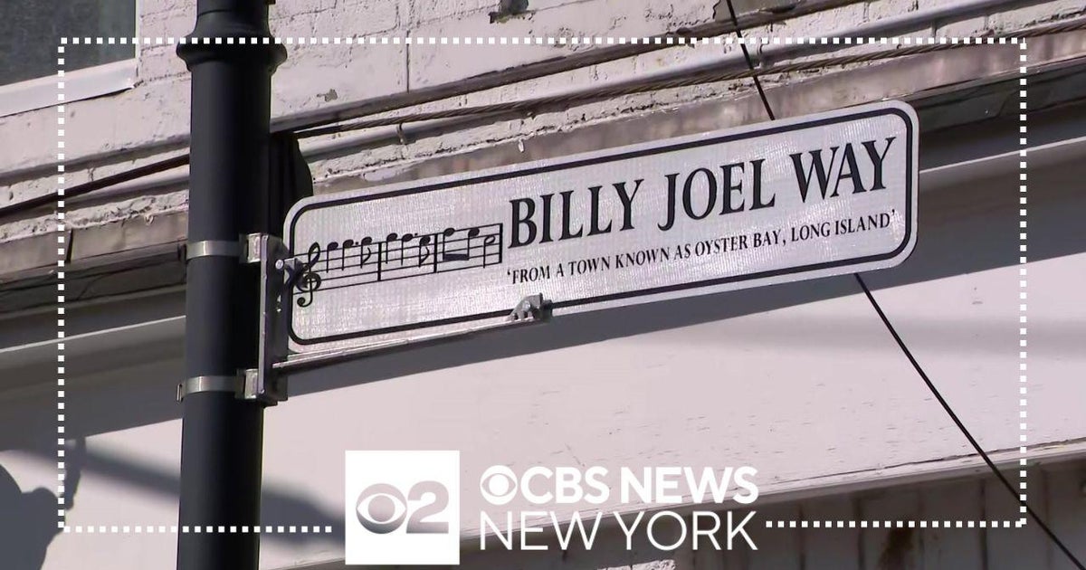 "Billy Joel Way" unveiled in Oyster Bay - CBS New York