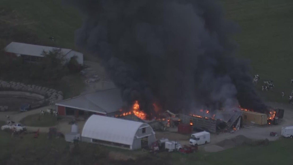 Massive fire tears through Pittsburgh-area dairy farm - CBS Pittsburgh