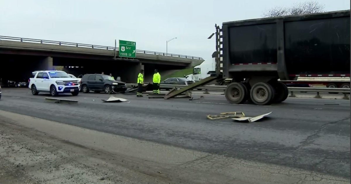 Semi spills load of steel after hitting overpass on Chicago area ...