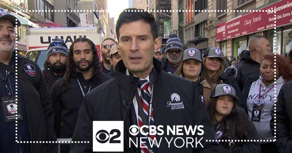 Paramount Veterans Network marching in 2023 NYC Veterans Day Parade ...