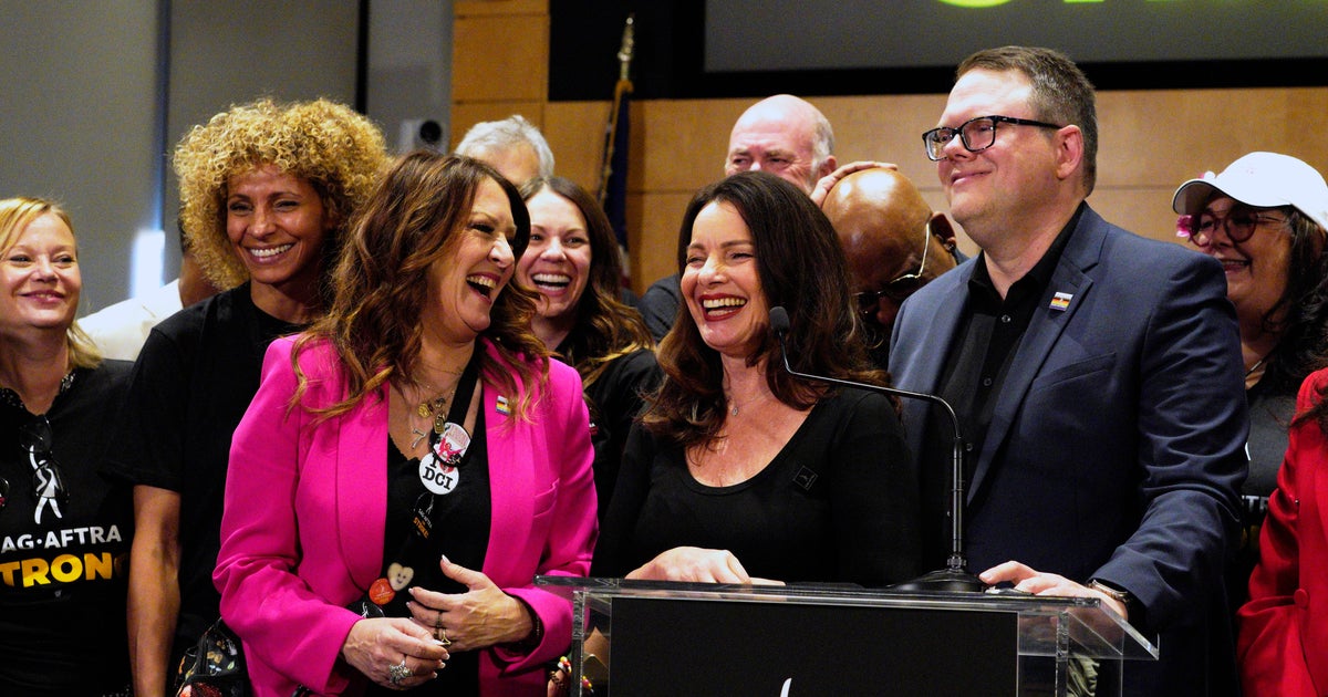 SAG-AFTRA board approves strike-ending deal as leaders tout money gains ...