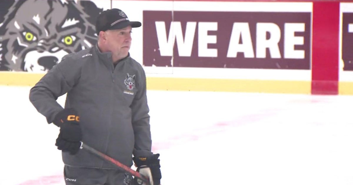 Chicago Wolves legend Bob Nardella tries to win again as new head coach ...