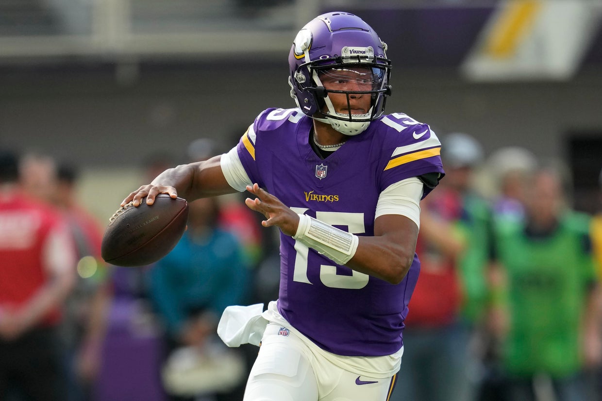 Joshua Dobbs proves to be strong addition in 2nd game with Vikings ...