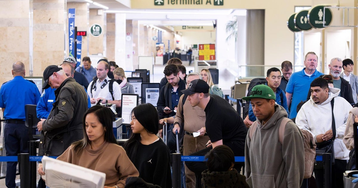 Thanksgiving travel to set new records -- here's how to make things go ...