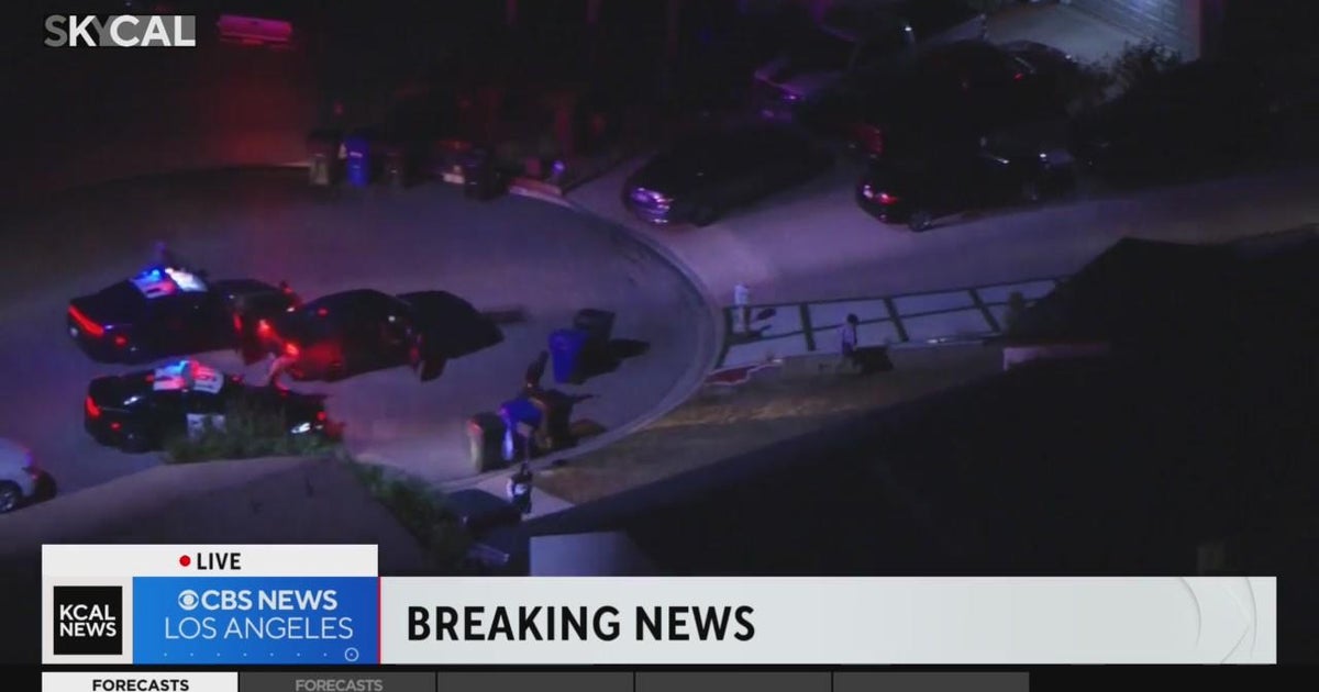 4 arrested after pursuit of armed carjacking suspect - CBS Los Angeles 4 arrested after pursuit of armed carjacking suspect - CBS Los Angeles