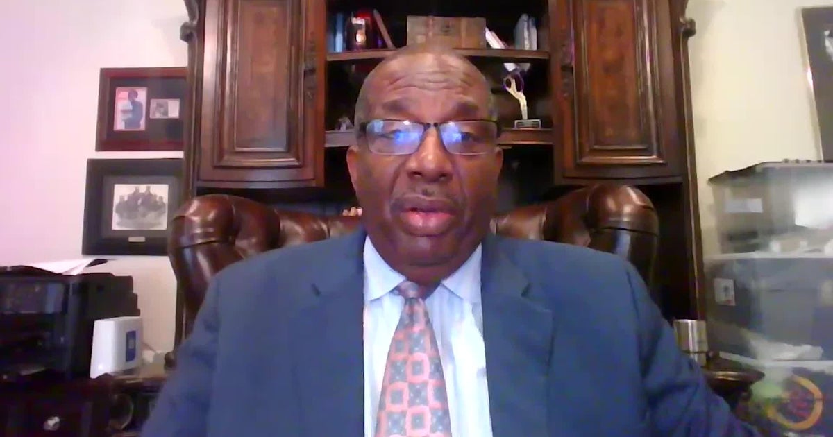 Jack Fink discusses school choice with Sen. Royce West - CBS Texas