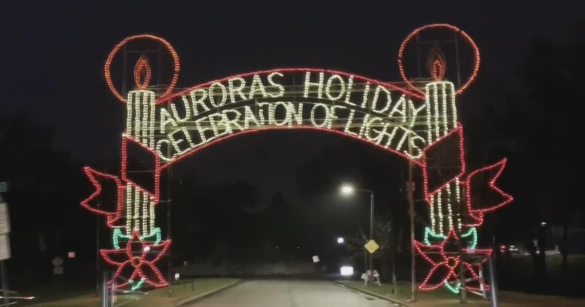 Aurora Festival of Lights starts to shine on Saturday - CBS Chicago