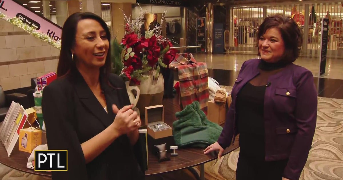 Daisy Jade visits Ross Park Mall ahead of the holidays - CBS Pittsburgh