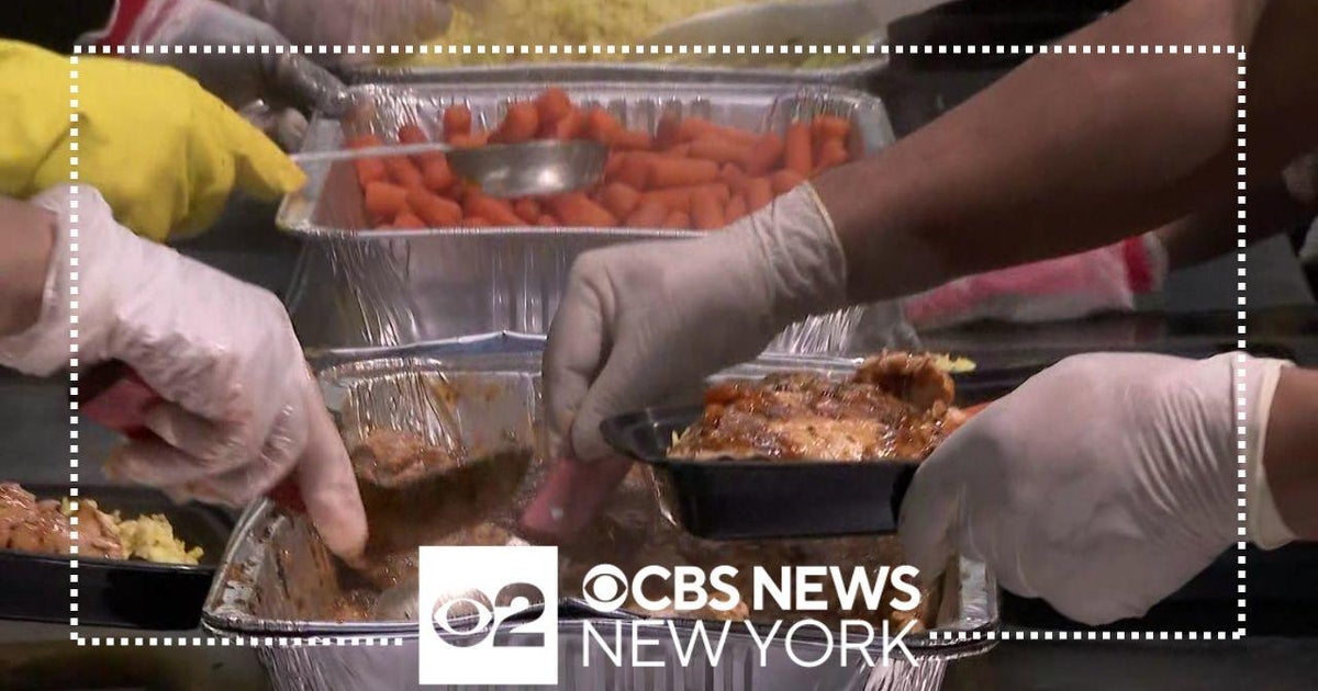 Over 27,000 Thanksgiving meals prepared for asylum seekers in New York ...