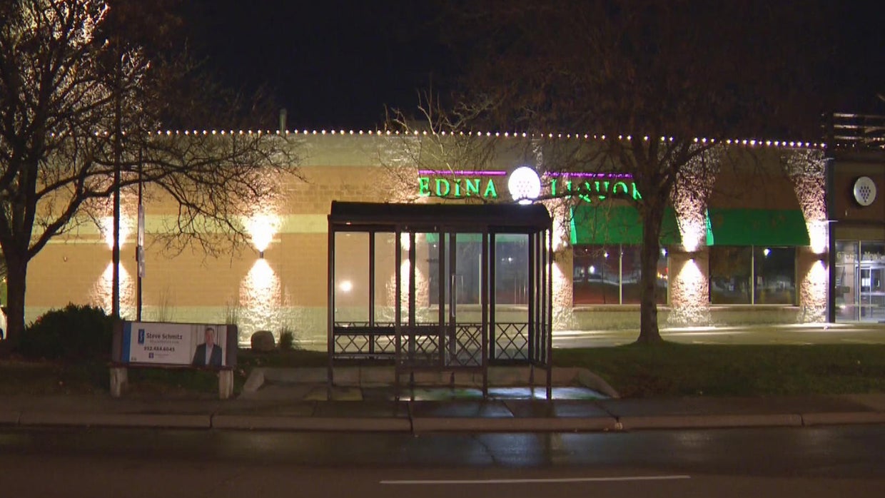 Edina police investigating fatal Metro Transit bus stop stabbing - CBS ...