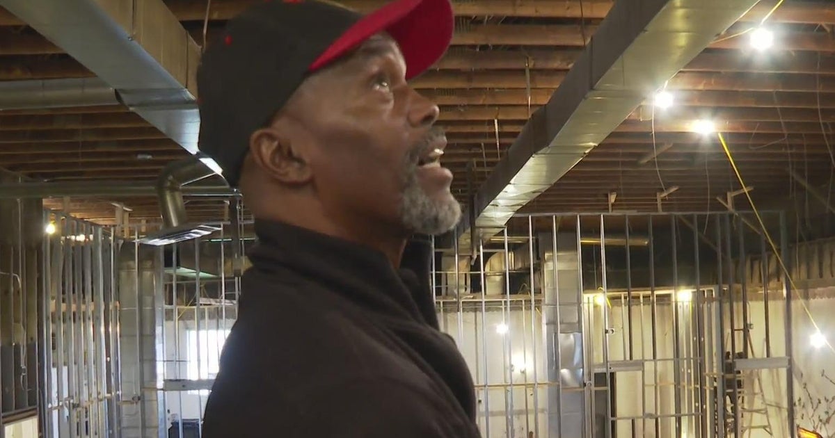 Chicago pastor rebuilds months after West Side church burned down for ...