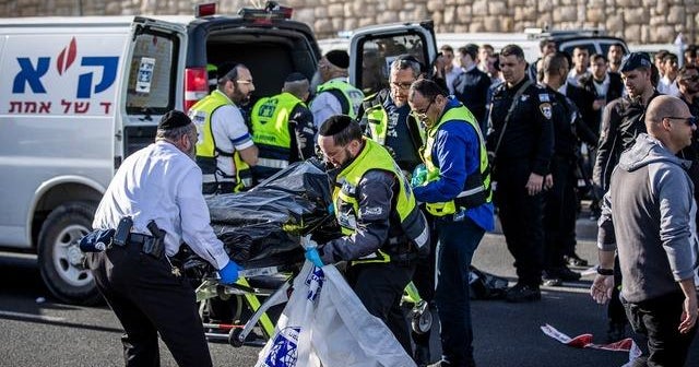 At least 3 killed in shooting at Jerusalem bus stop, Israeli police say - CBS News