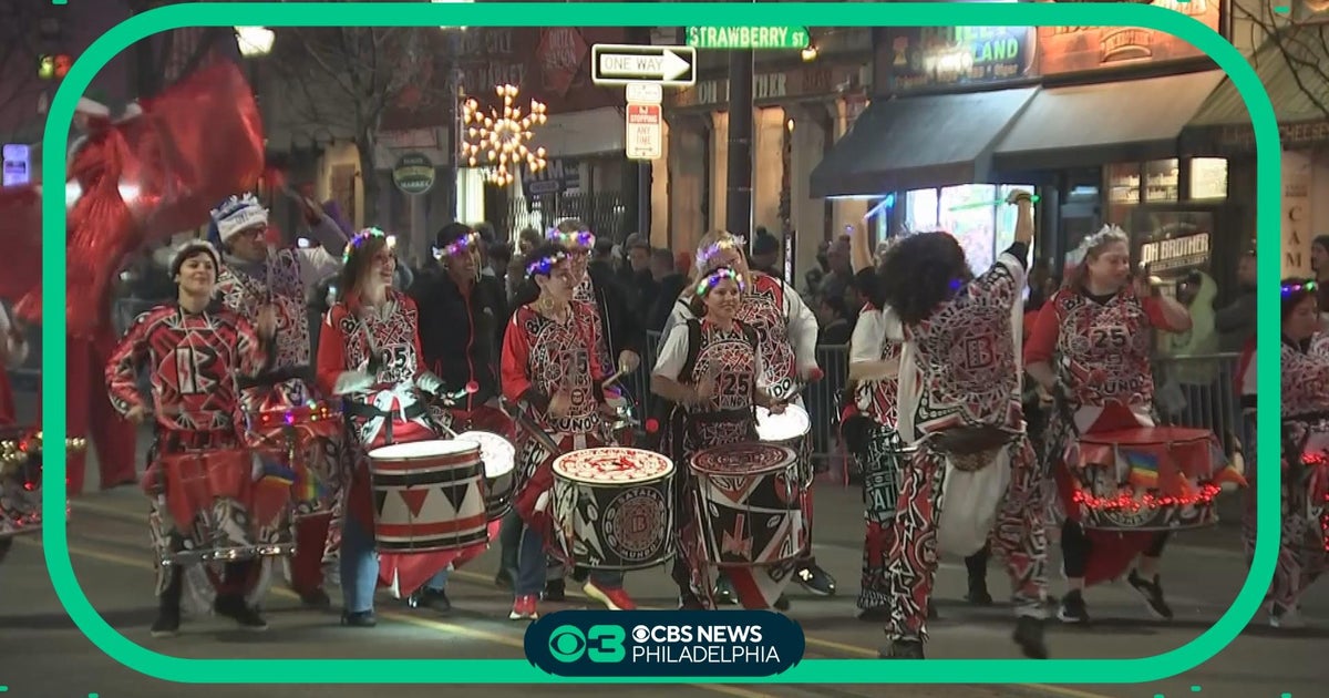 Everyone is in the festive spirit at the 2023 Philadelphia Holiday ...